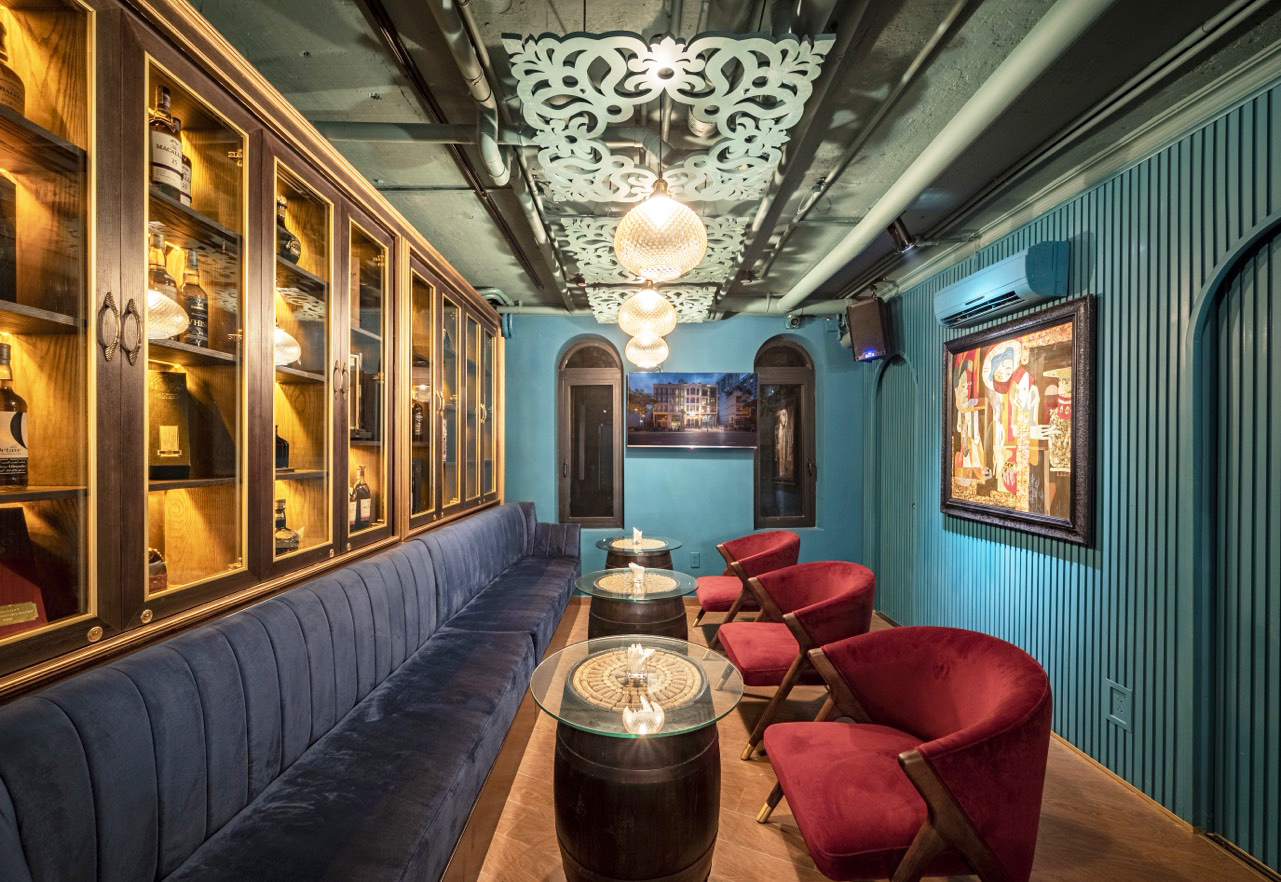 FLATTO Coffee & Lounge: Quán bar kết hợp cà phê mang phong cách Châu Âu ...